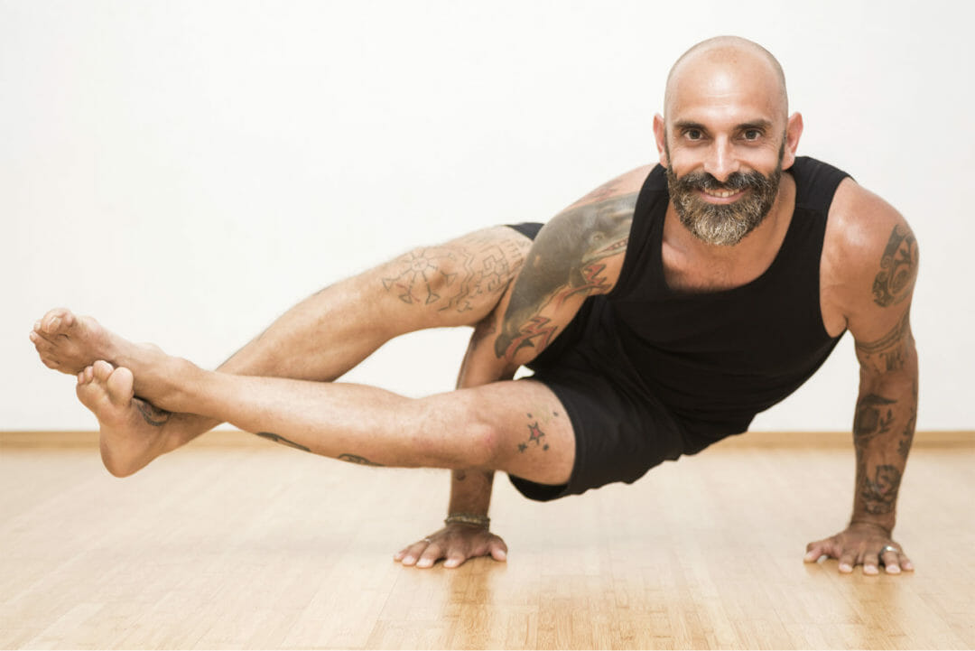 Hot Flow Yoga - RYOGA